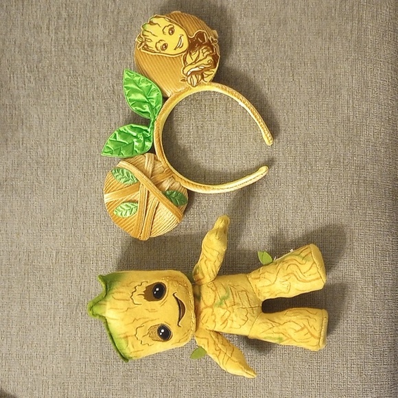 Disney | Toys | Marvel Disney Groot Ears Rare Scented Posable Baby ...